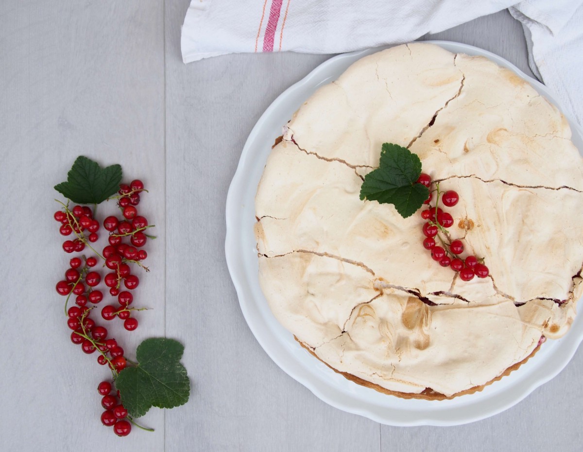 Tarte aux groseilles meringuée